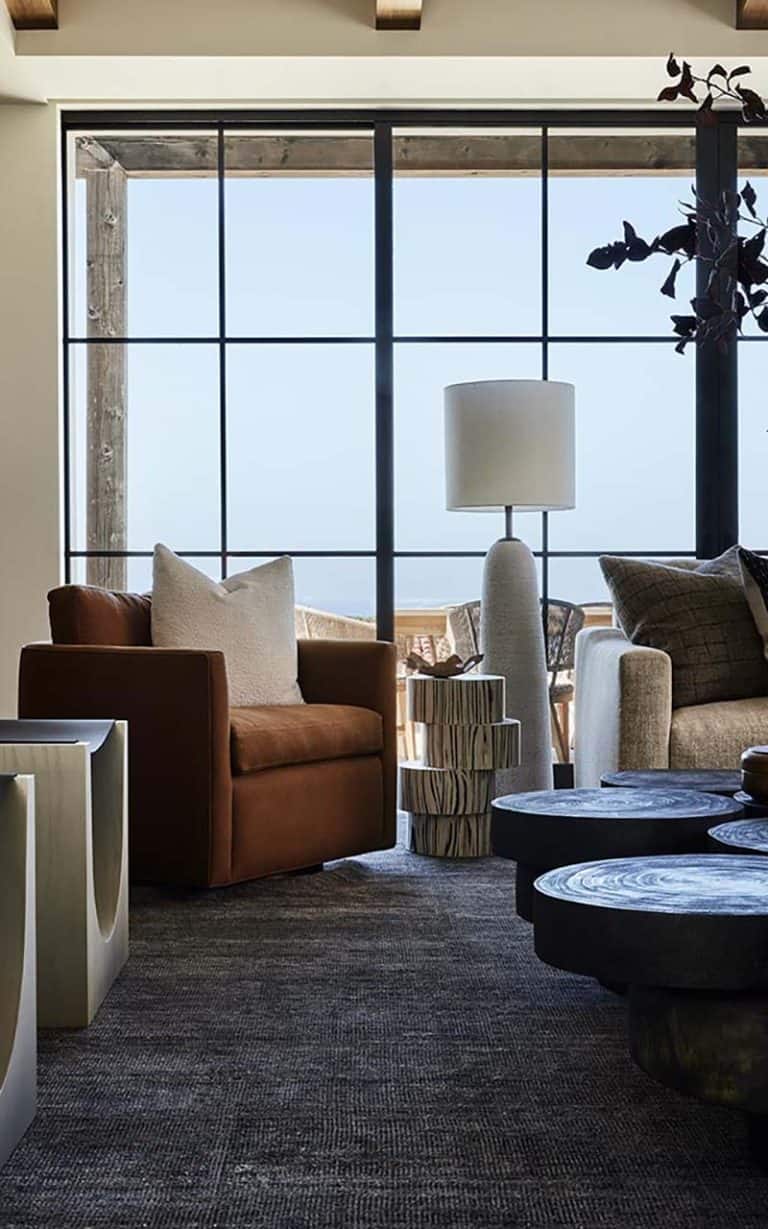 This stunning Corona Del Mar house shows off modern organic architecture