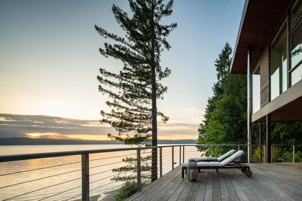 Beach house becomes a cool multi-generational home on Washington’s Hood ...