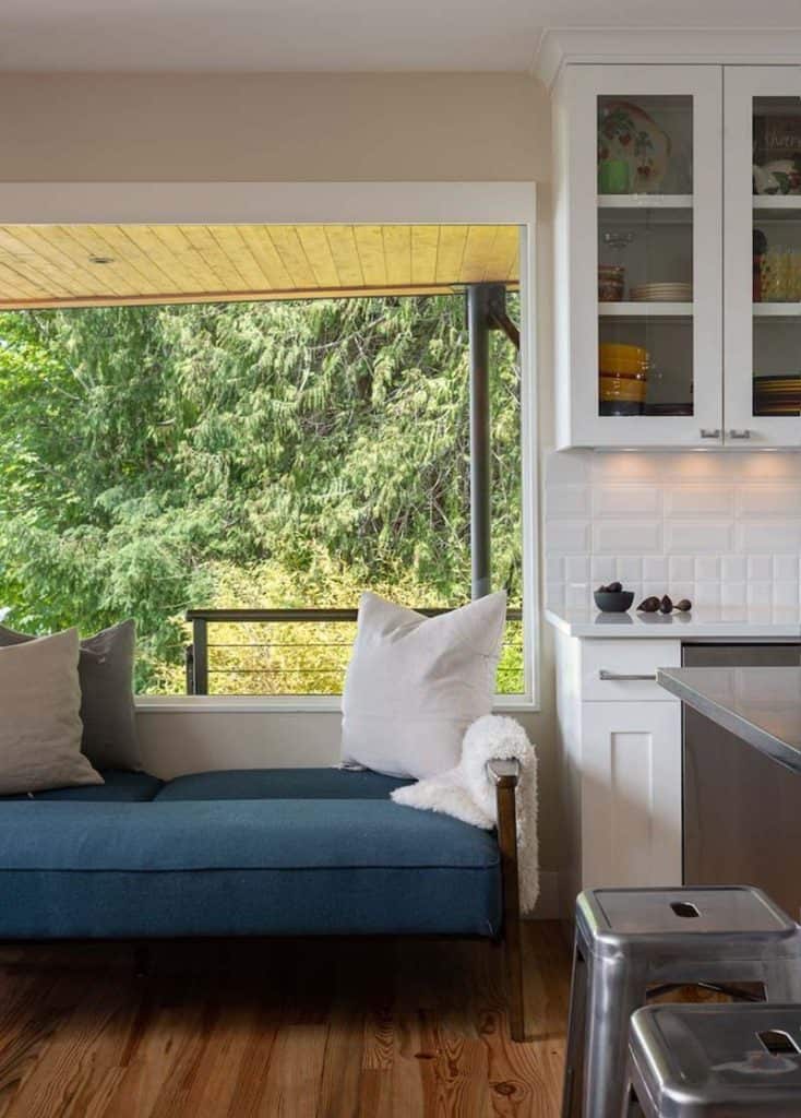 Beach house becomes a cool multi-generational home on Washington’s Hood ...