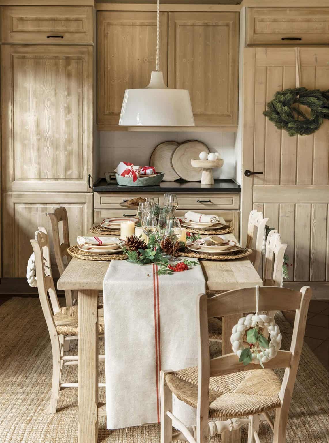 The most magical and beautiful Christmas cabin in the Pyrenees Mountains