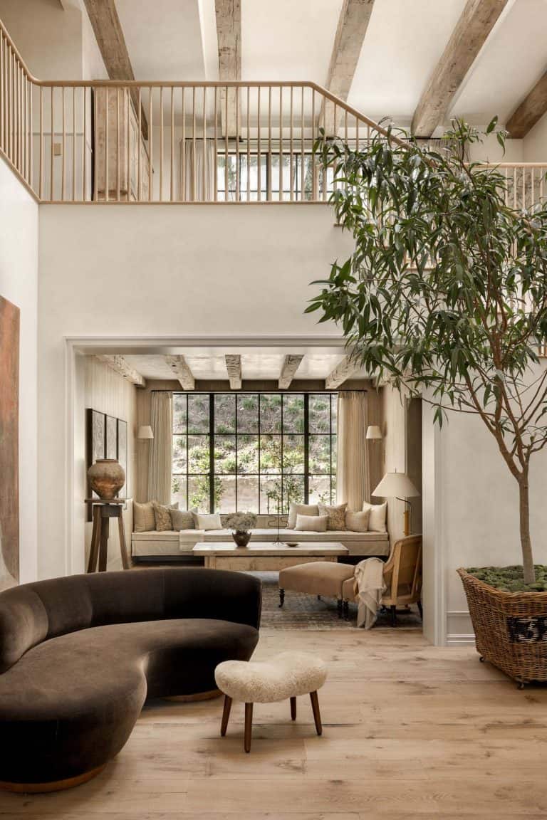 An absolutely stunning vintage modern style home in Southern California