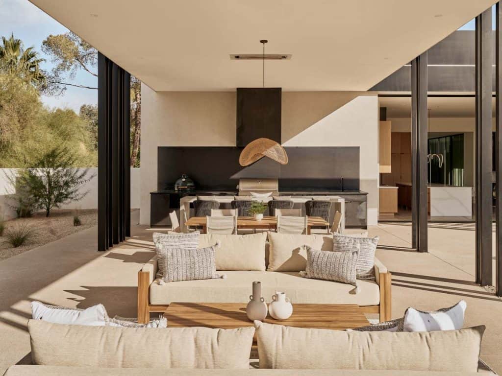 This spectacular courtyard style house celebrates beauty of Arizona desert