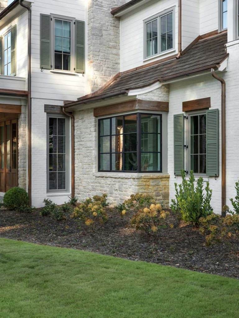 Step inside a countryside home in Georgia with stunning living spaces