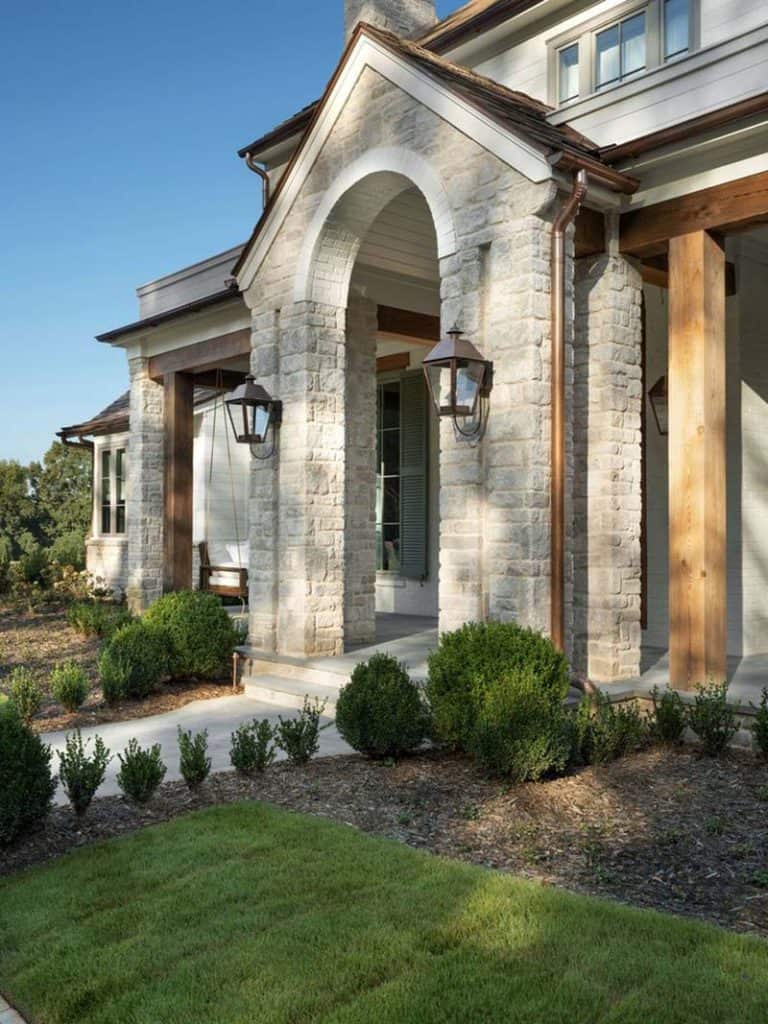 Step inside a countryside home in Georgia with stunning living spaces