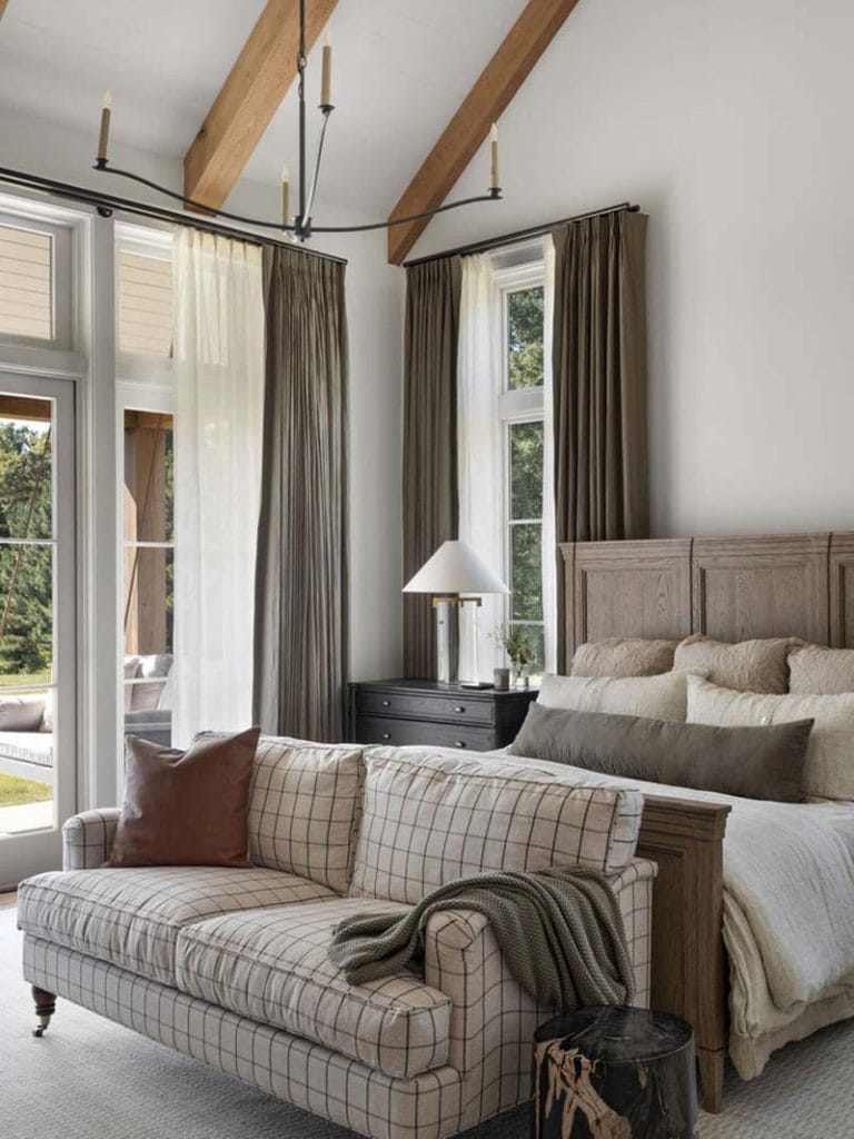 Step inside a countryside home in Georgia with stunning living spaces