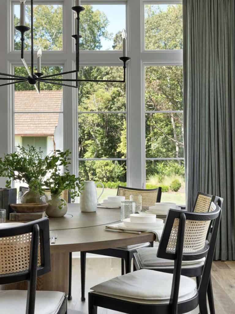 Step inside a countryside home in Georgia with stunning living spaces