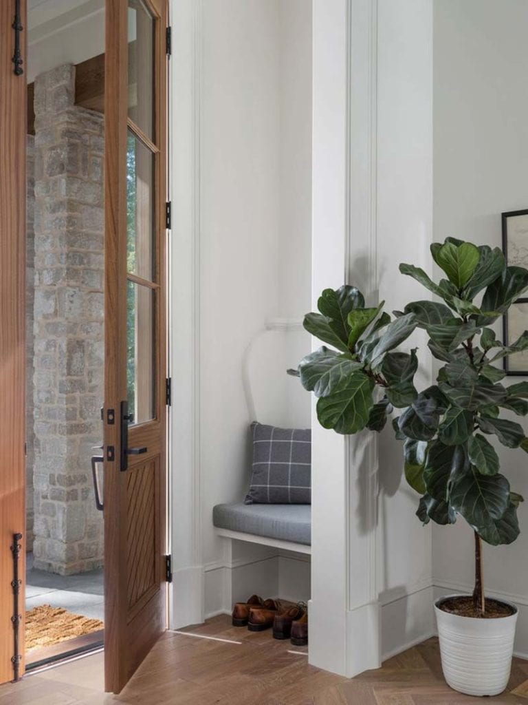 Step inside a countryside home in Georgia with stunning living spaces
