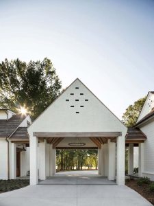 Step inside a countryside home in Georgia with stunning living spaces