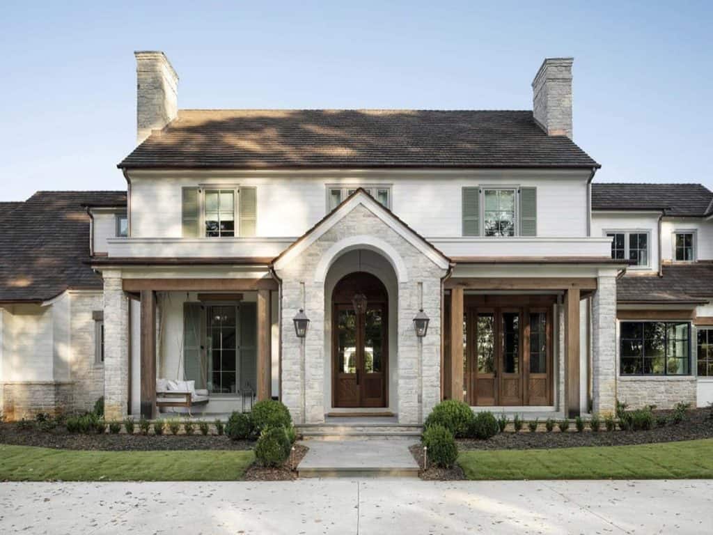 Step inside a countryside home in Georgia with stunning living spaces