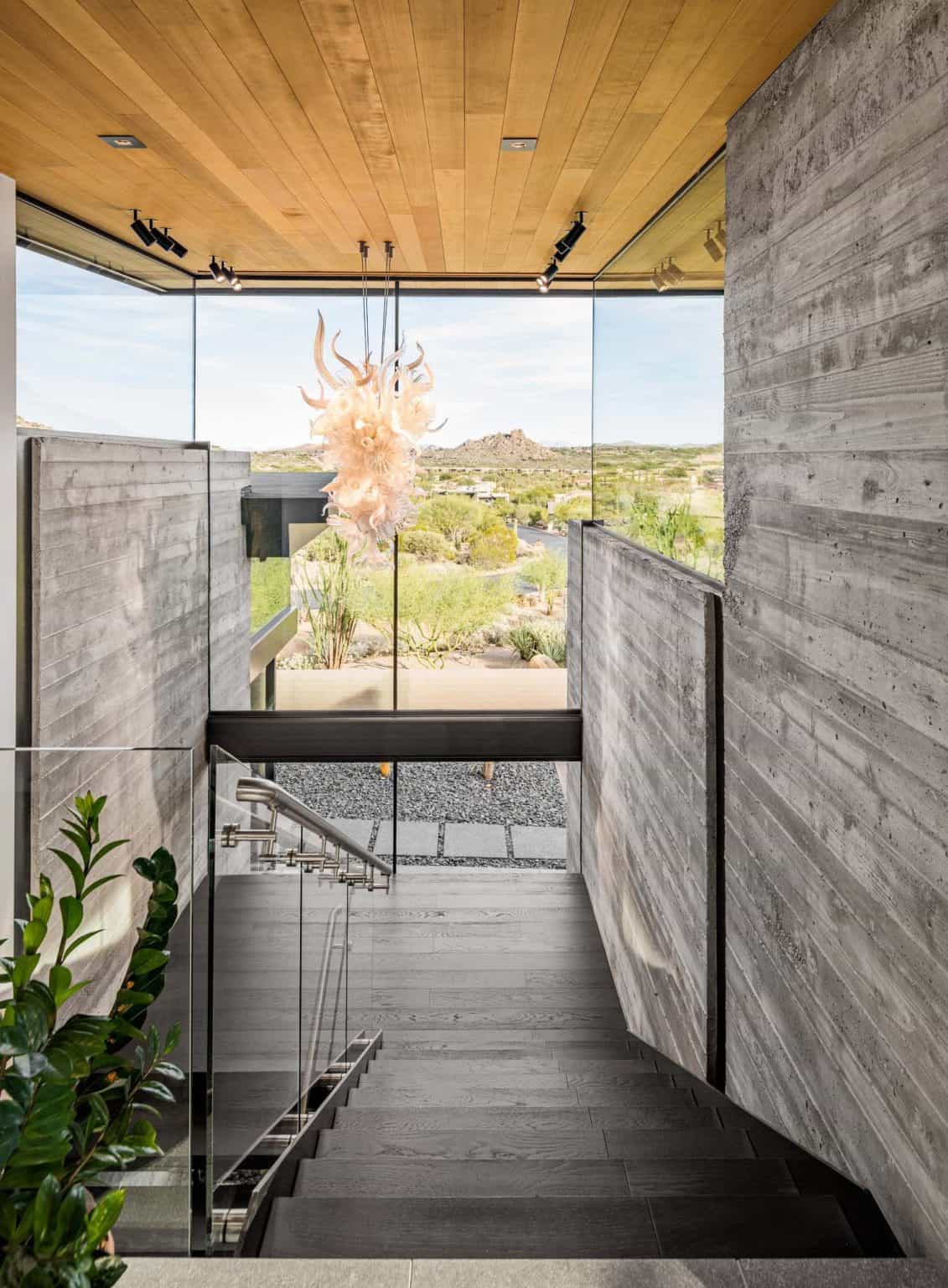 Spectacular concrete and glass house offers an oasis in the Arizona desert