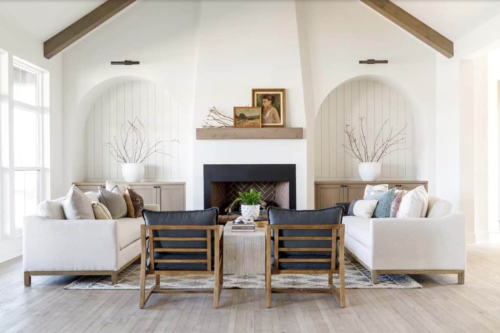A modern organic style house in Idaho boasts stunning rustic details