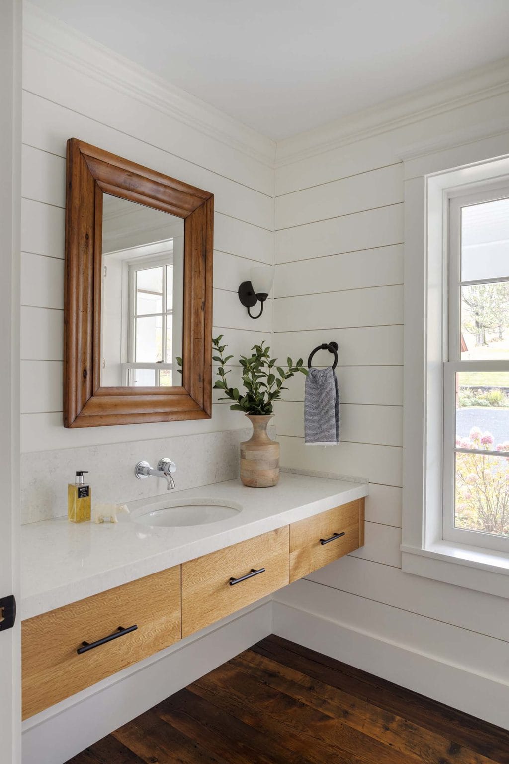 A peek into this timeless Vermont farmhouse with beautiful living spaces