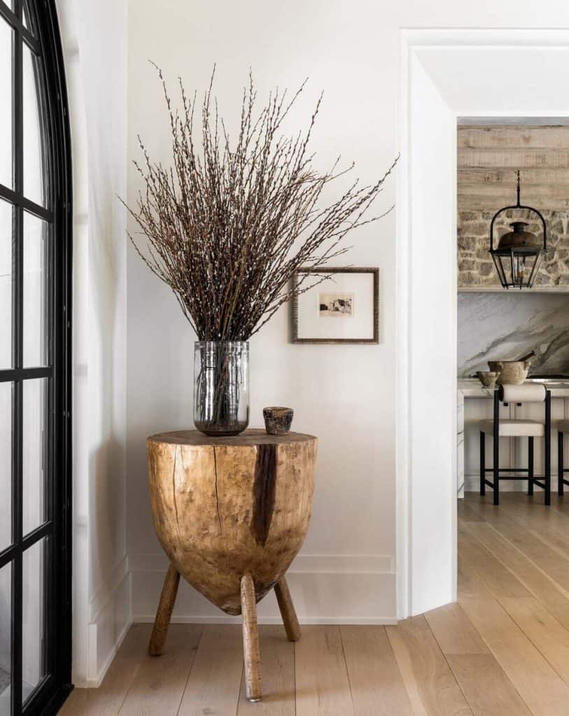Take a peek inside this stunning modern rustic villa in Alabama