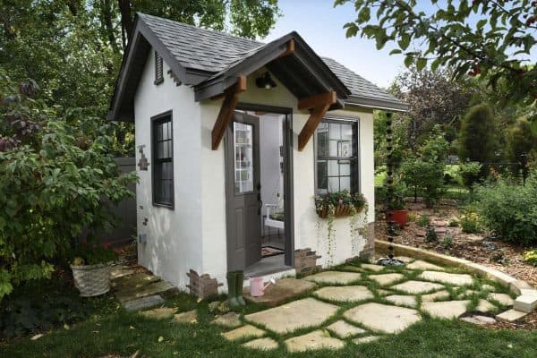 21 Cozy Cottage Garden Shed Ideas For A Blissful Backyard Escape