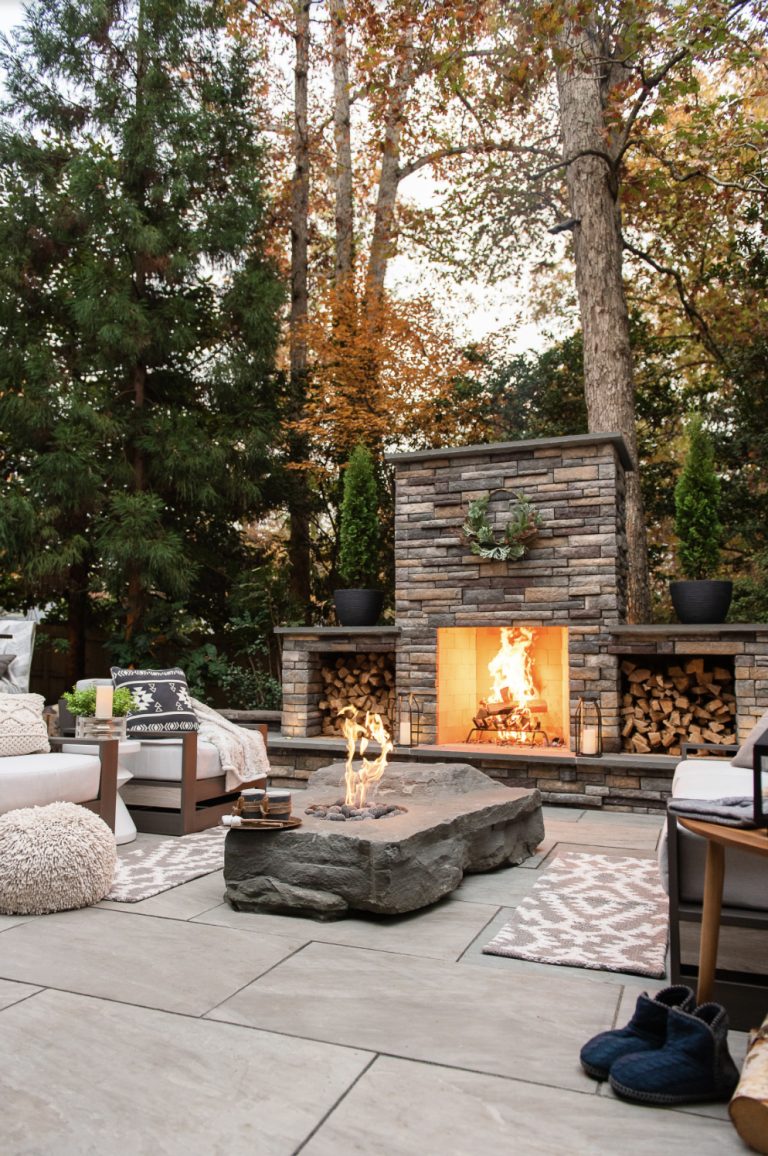 22 Amazing Outdoor Fireplace Designs To Spruce Up Your Backyard