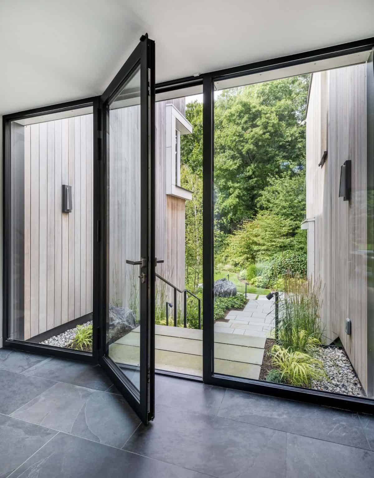 See this beautifully reimagined split-level contemporary house in ...