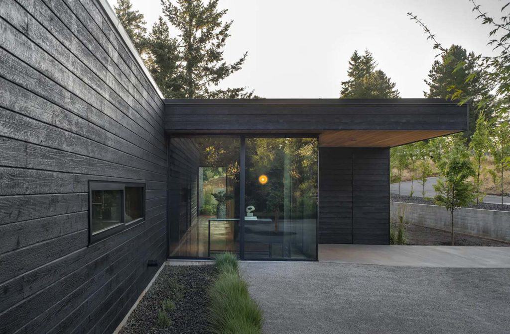 This stunning Oregon wine country home defines organic modern style