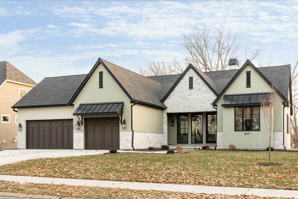 Inside a modern ranch style house in Minnesota with insanely gorgeous ...