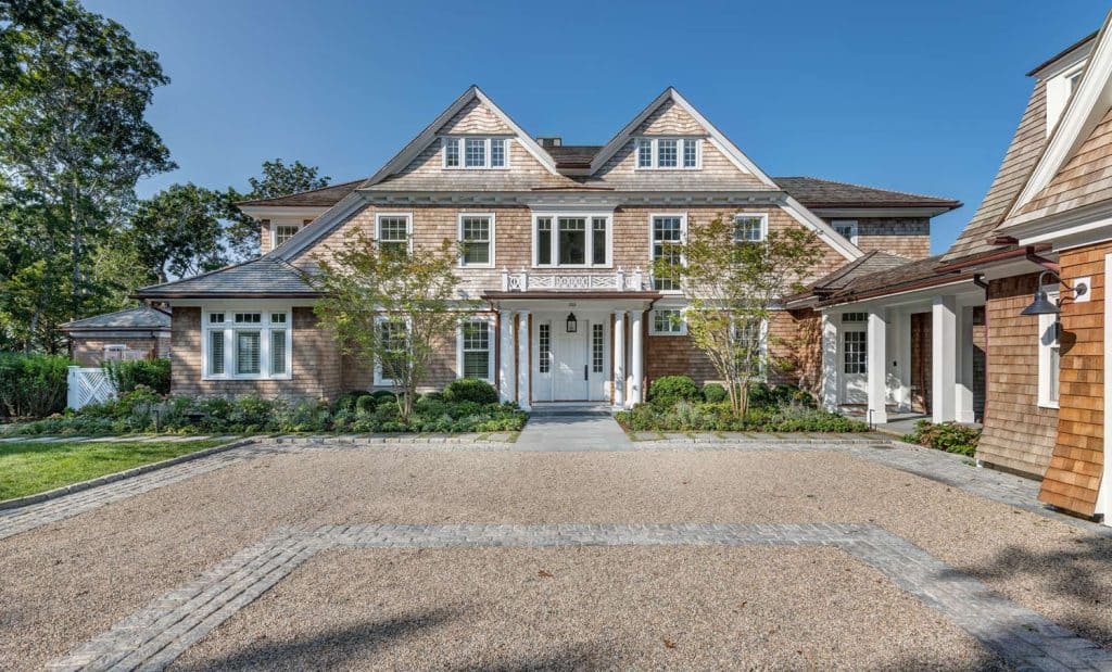 See this waterfront home in Massachusetts with a relaxed coastal vibe