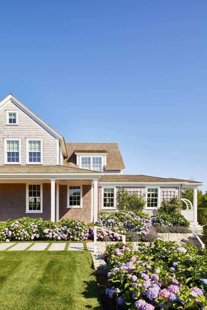 Nantucket home with a timeless and serene blue and white color scheme