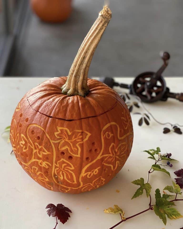 30+ Insanely Creative Pumpkin Carving Ideas For A Spooky Halloween