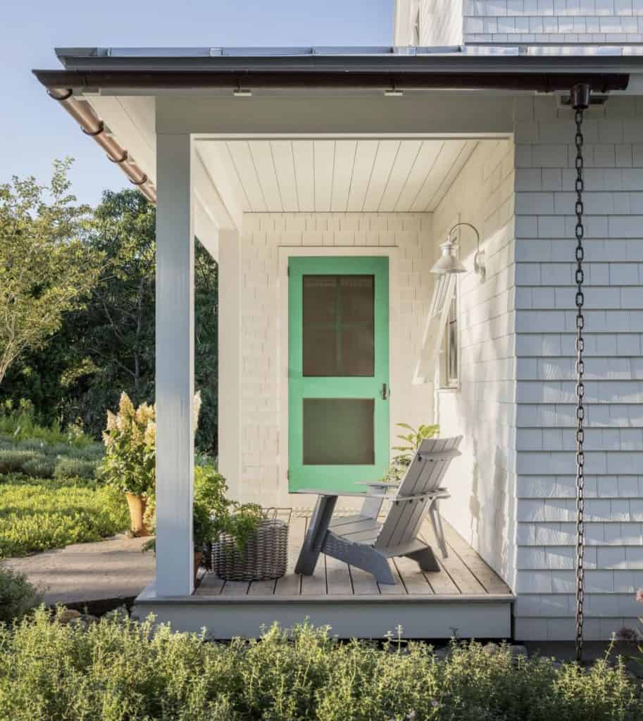 A refreshed island cottage offers a dreamy escape on Maine's Casco Bay