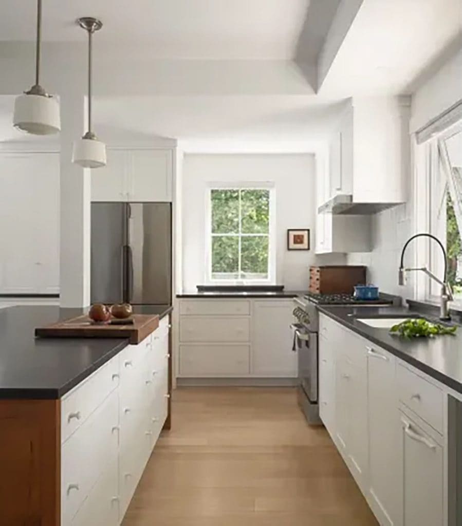 A refreshed island cottage offers a dreamy escape on Maine's Casco Bay