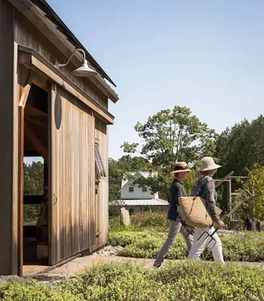 A refreshed island cottage offers a dreamy escape on Maine's Casco Bay