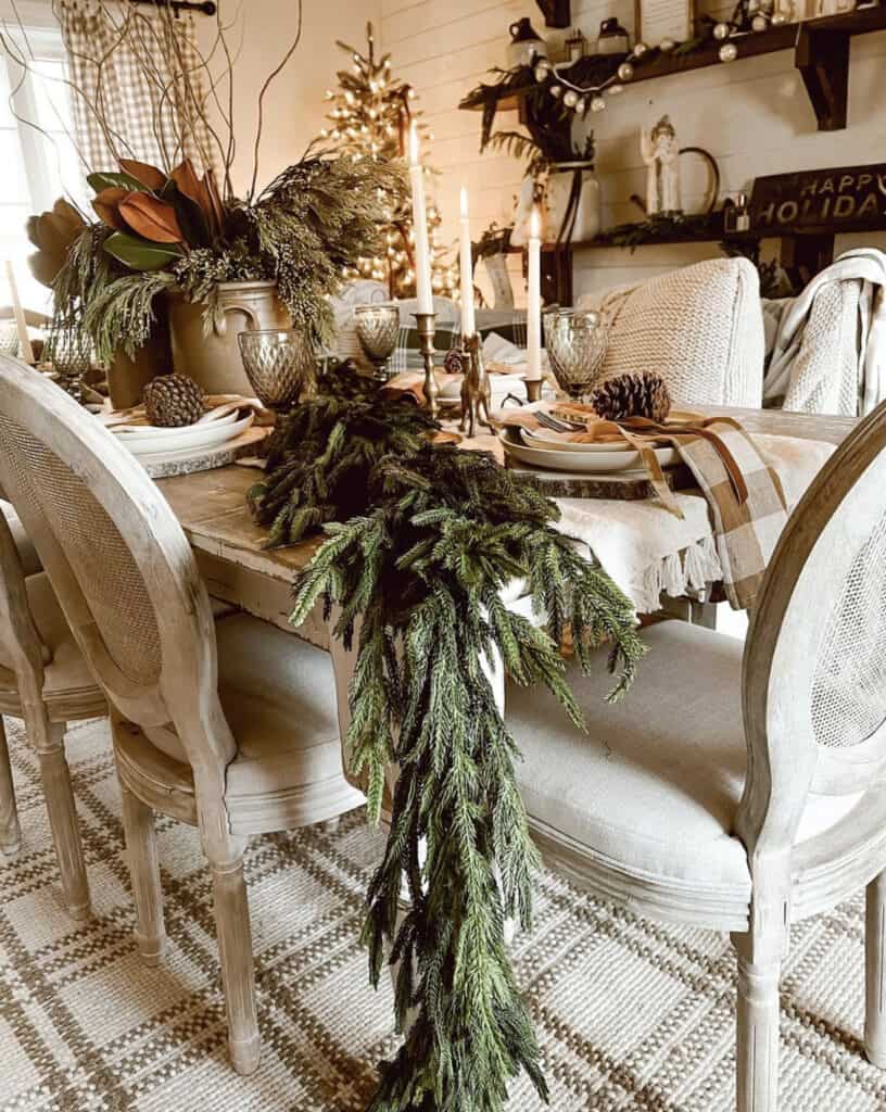 22 Stunning Christmas Table Setting Ideas For A Festive Holiday Feast