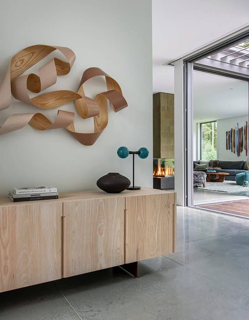 Modern dream house offers a peaceful respite in the woods of Massachusetts