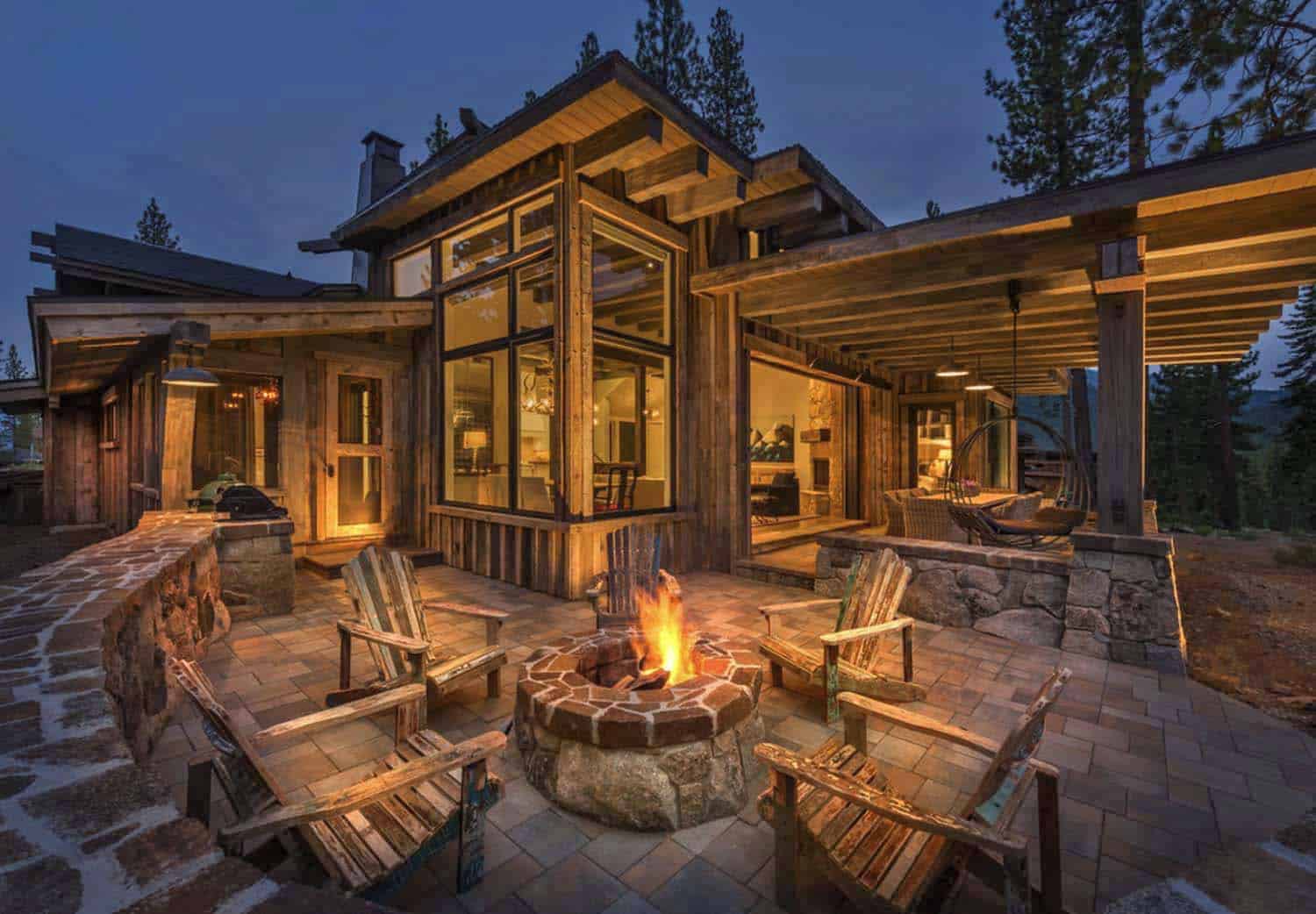 Modern-Rustic Getaway Nestled in the Sierra Nevada Mountains Story ...