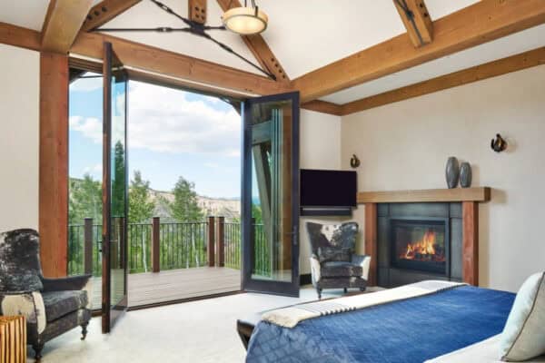 Slopeside retreat in Colorado with picturesque views of the continental ...