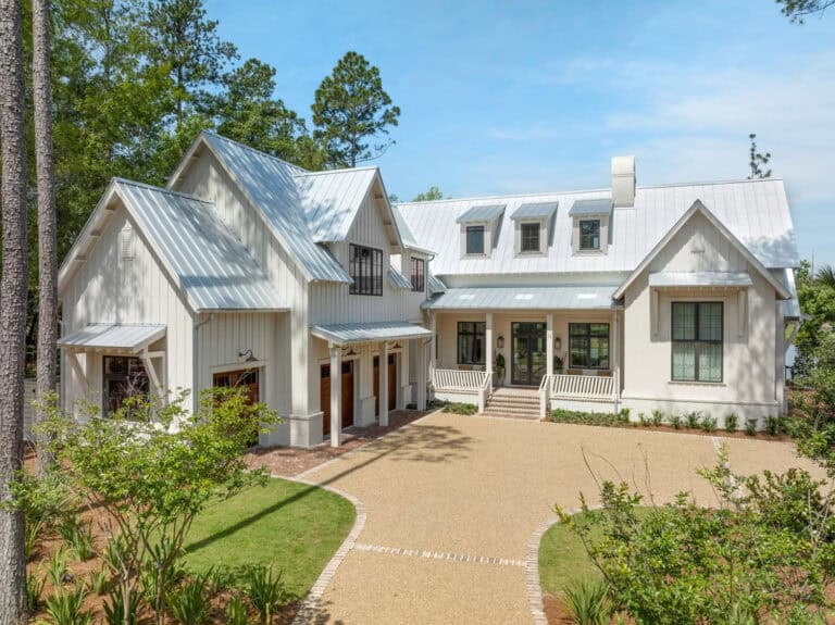 Breathtaking coastal chic showhome with luxurious details in South Carolina