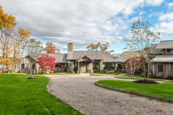 See this absolutely breathtaking modern rustic retreat in the Hudson ...