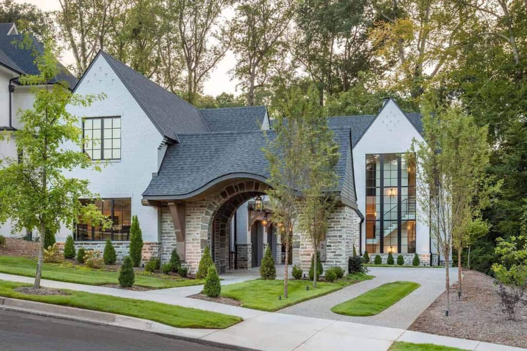 55 Of The Most Popular Houses Showcased On One Kindesign for 2024