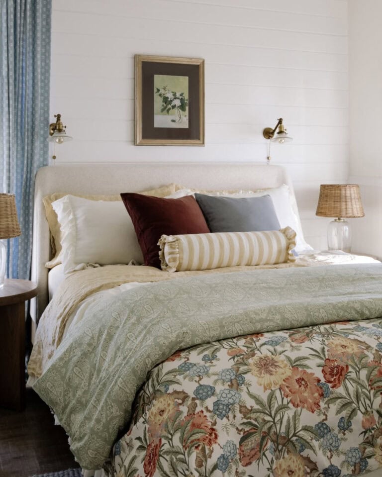 27 Cozy Bedroom Ideas With Fresh Spring Vibes You'll Love To Copy