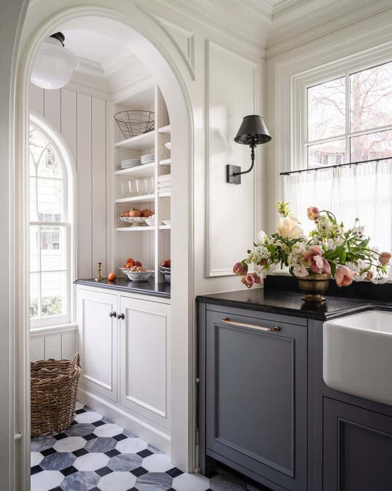 100-year-old Dutch Colonial home in Seattle gets a breathtaking remodel