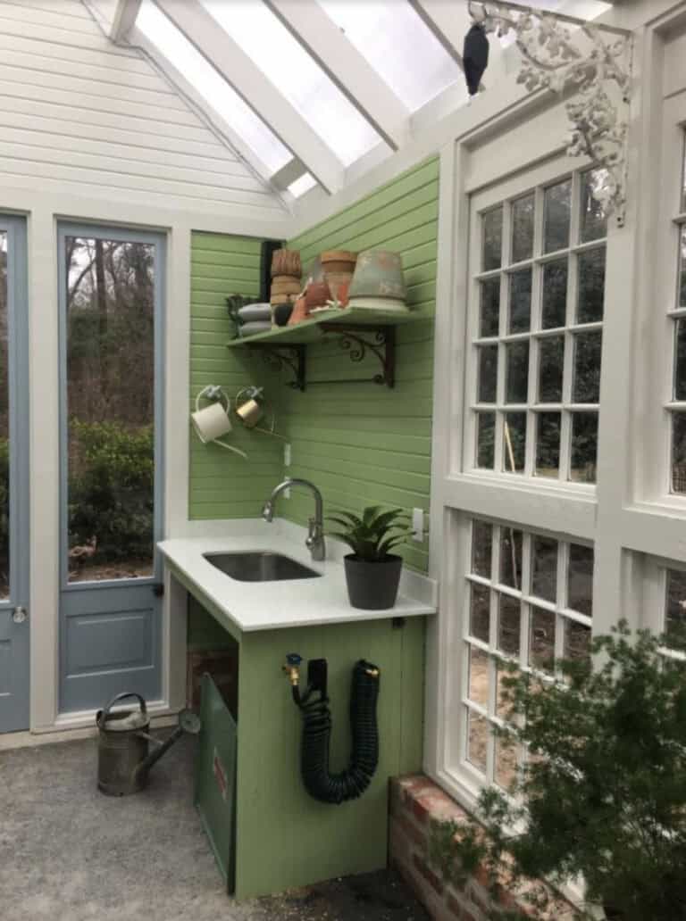 20+ Inspiring Greenhouse Designs to Transform Your Garden into an Oasis