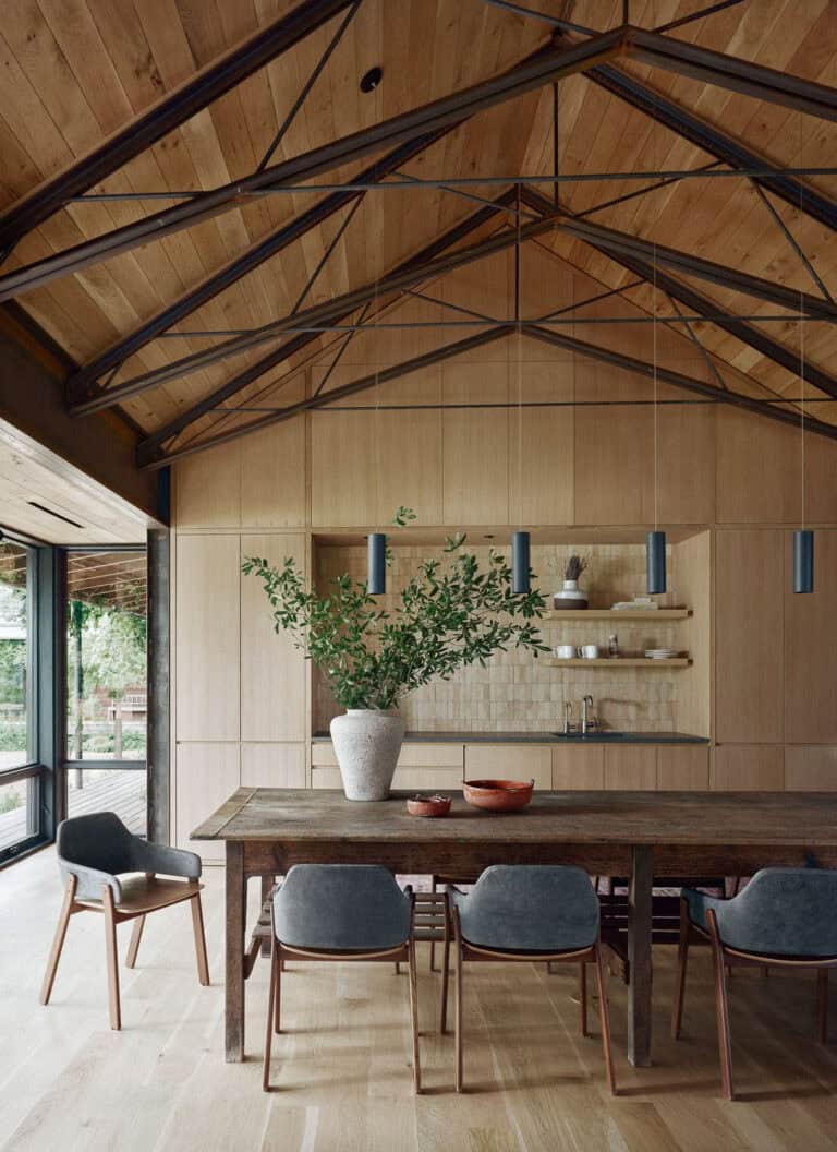 A ranch house with luxe details celebrates nature in the Texas Hill Country