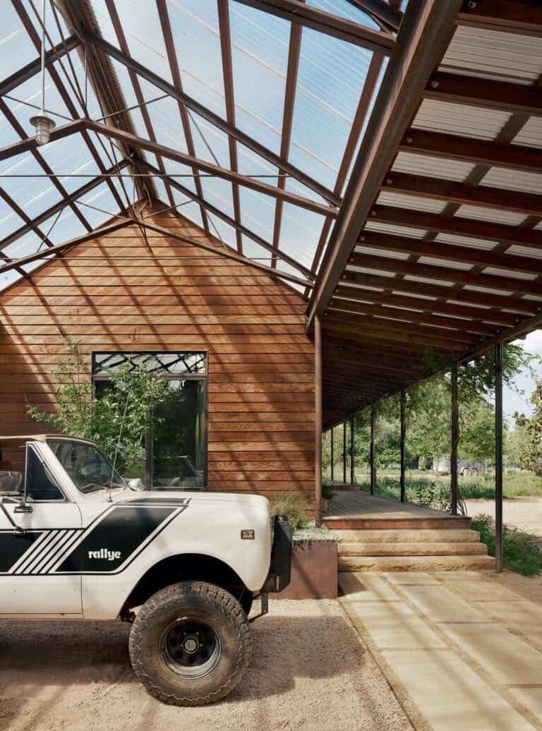 A ranch house with luxe details celebrates nature in the Texas Hill Country