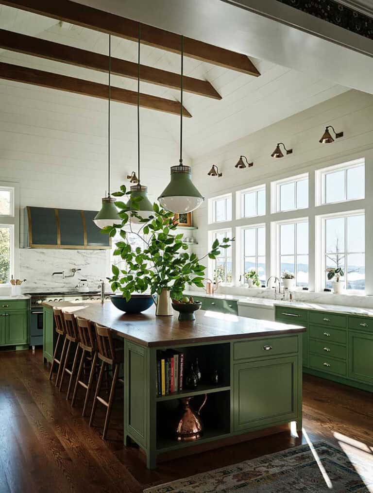 A peek inside this Vermont mountain house with beautiful pattern and color