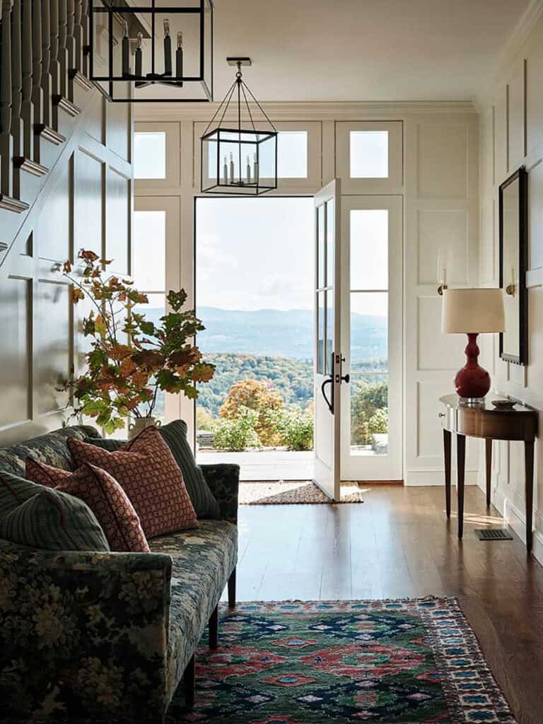 A peek inside this Vermont mountain house with beautiful pattern and color