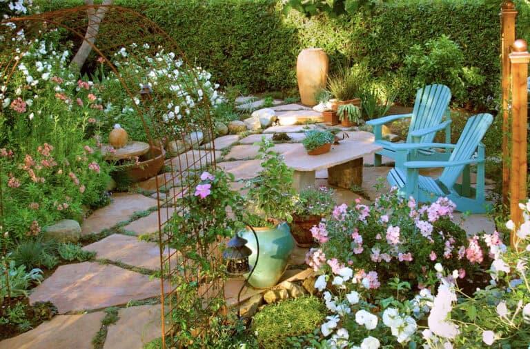 33 Stunning Small Garden Ideas To Elevate Your Outdoor Space