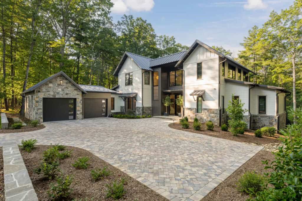 Organic-meets-modern design in this stunning home in North Carolina