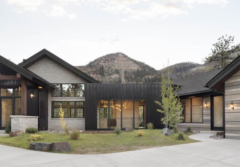 A stunning Colorado dream house in the picturesque San Juan Mountains