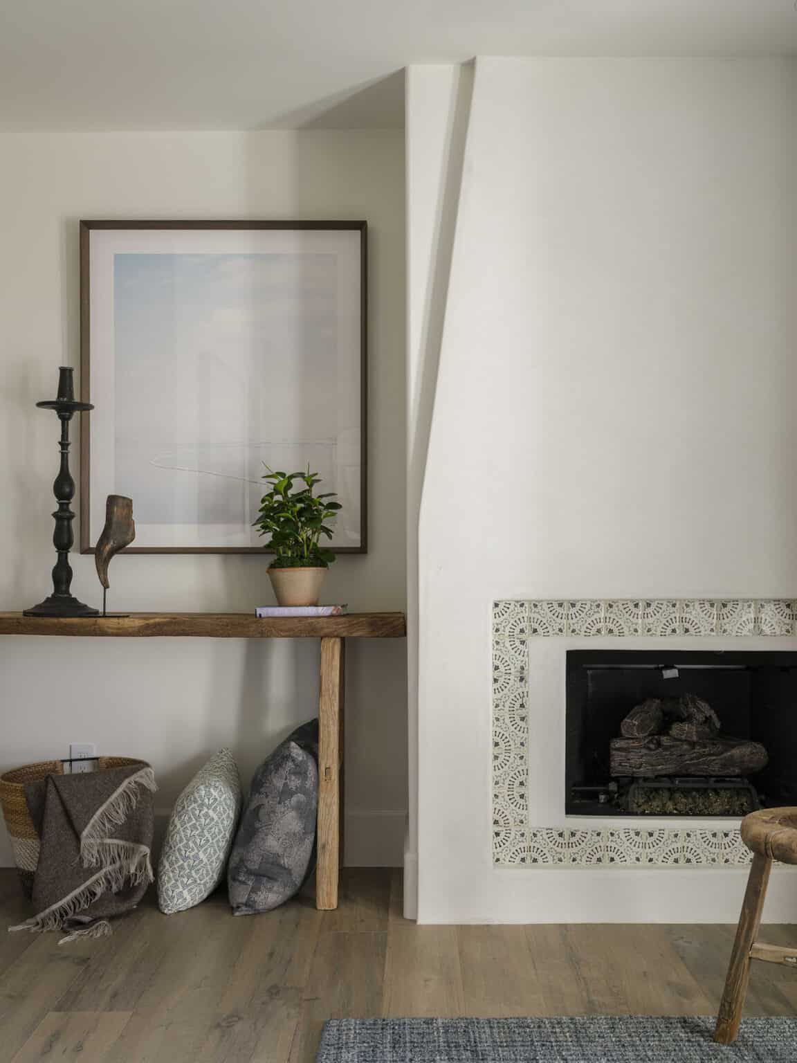This Spanish style house in California gets a fresh and chic makeover