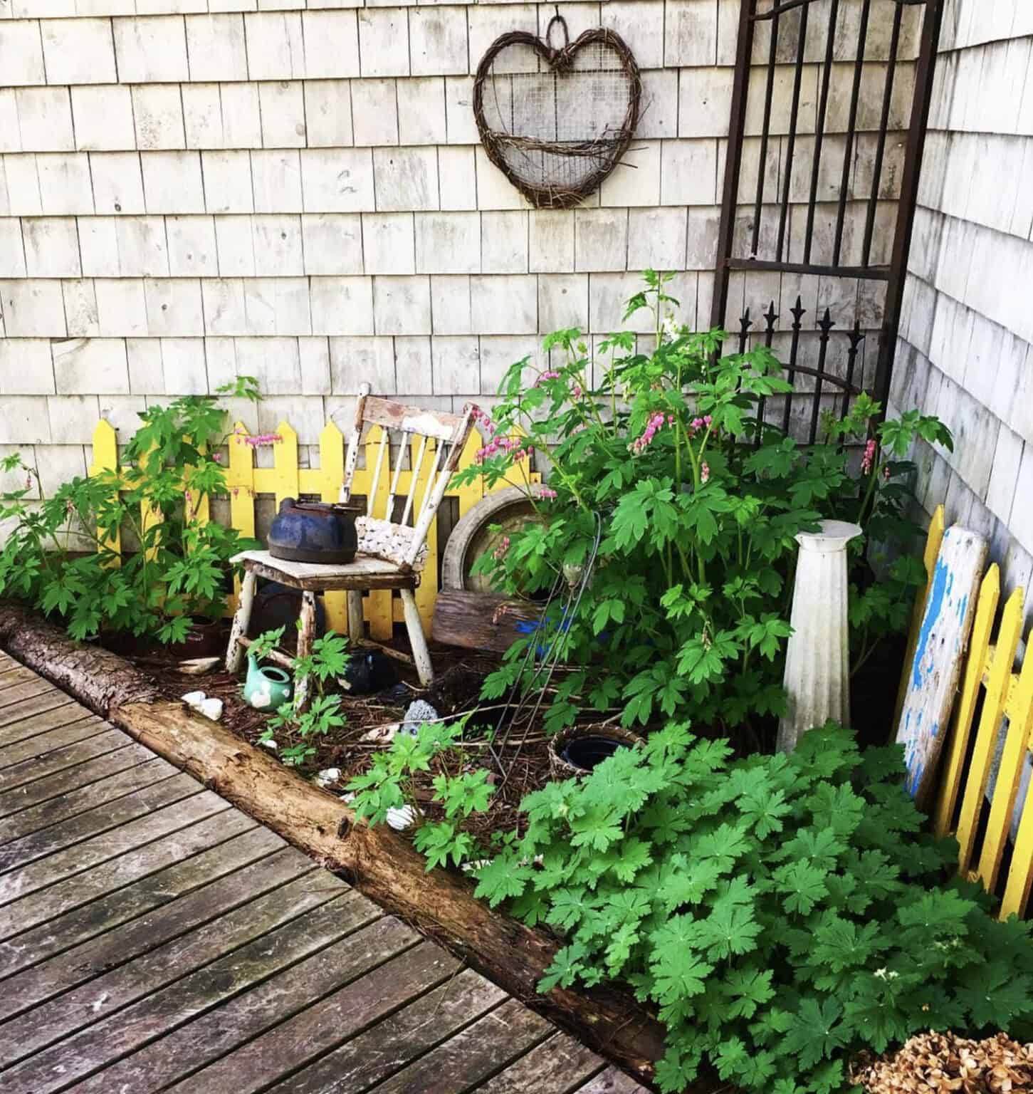 32 Clever Small Corner Garden Ideas To Transform Your Yard
