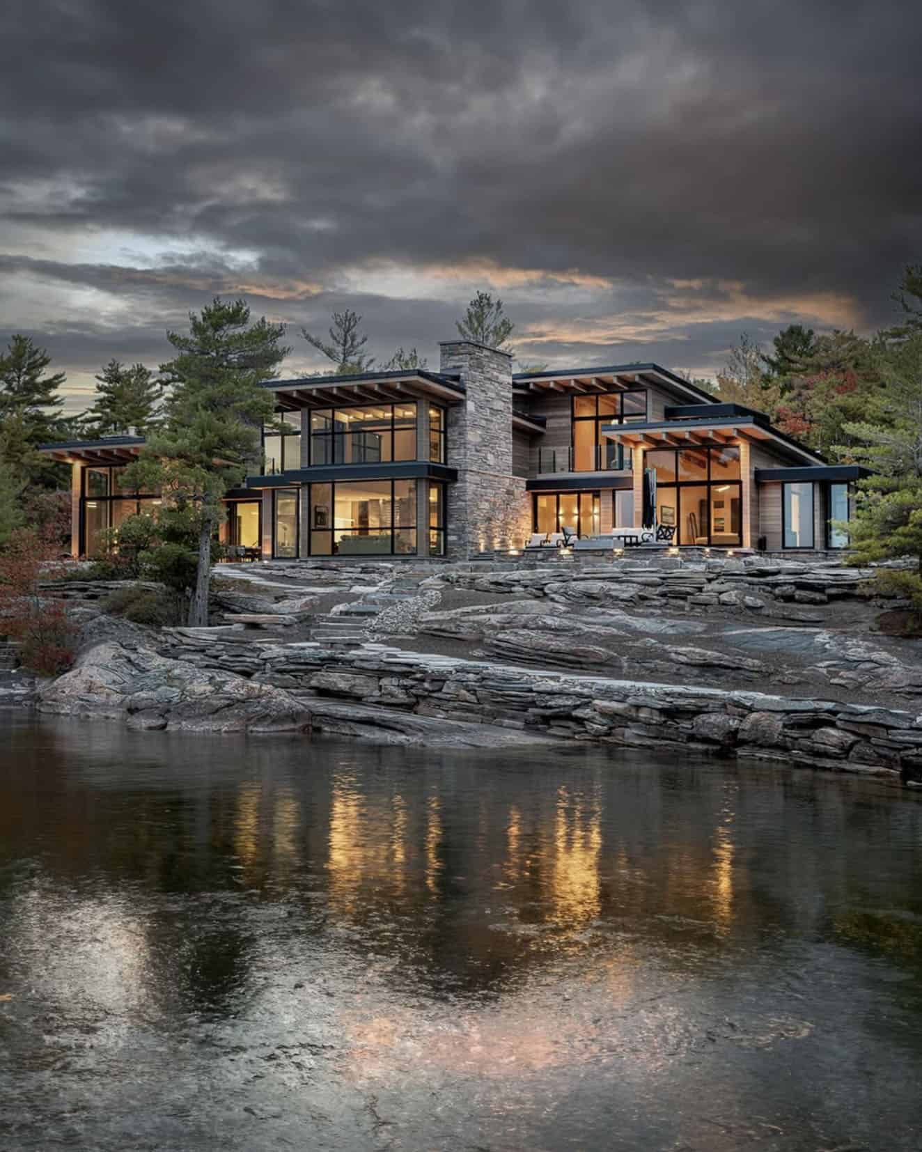 See this Canadian lakefront cottage with stunning views of Georgian Bay