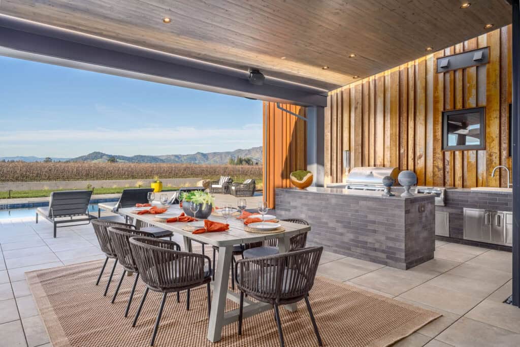 A stunningly beautiful Napa Valley house with breathtaking vineyard views