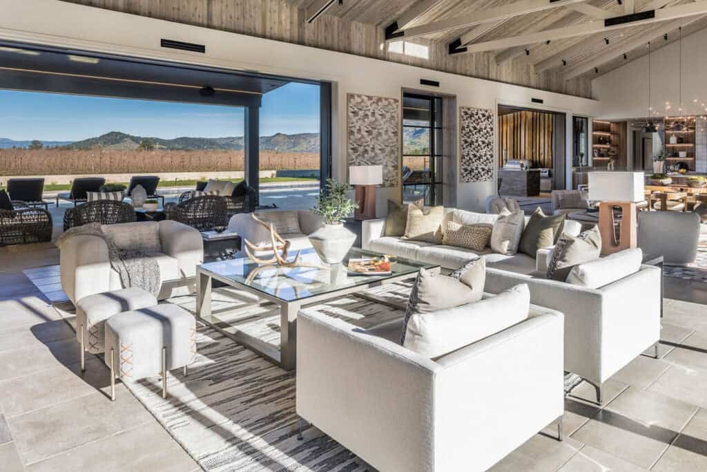 A stunningly beautiful Napa Valley house with breathtaking vineyard views